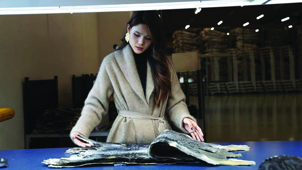 The first-ever Saga Furs Top Lot of Swakara was purchased by IZUO - Sagafurs