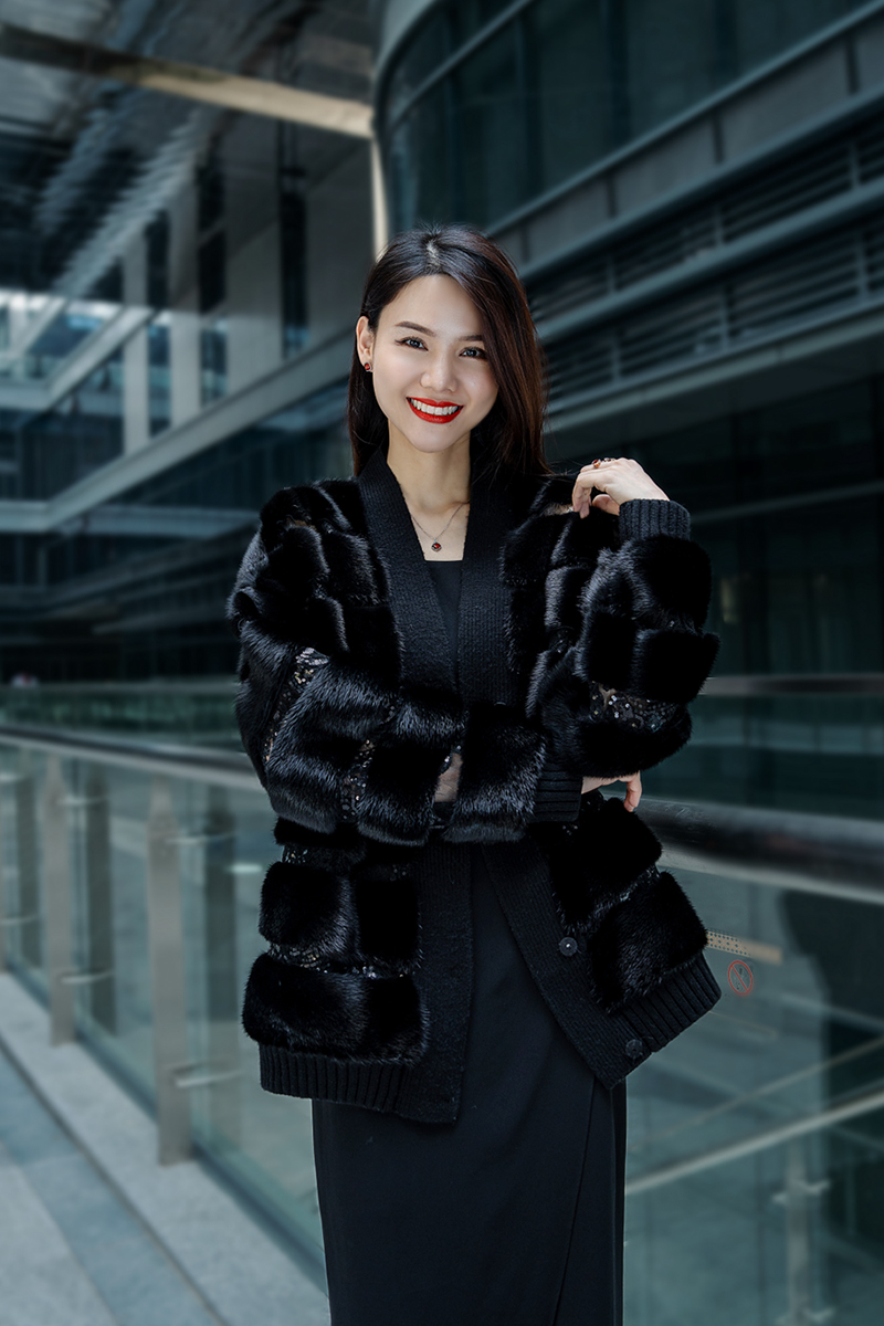 Saga Furs teams up with high-end brand IZUO to warm up the winter - Sagafurs