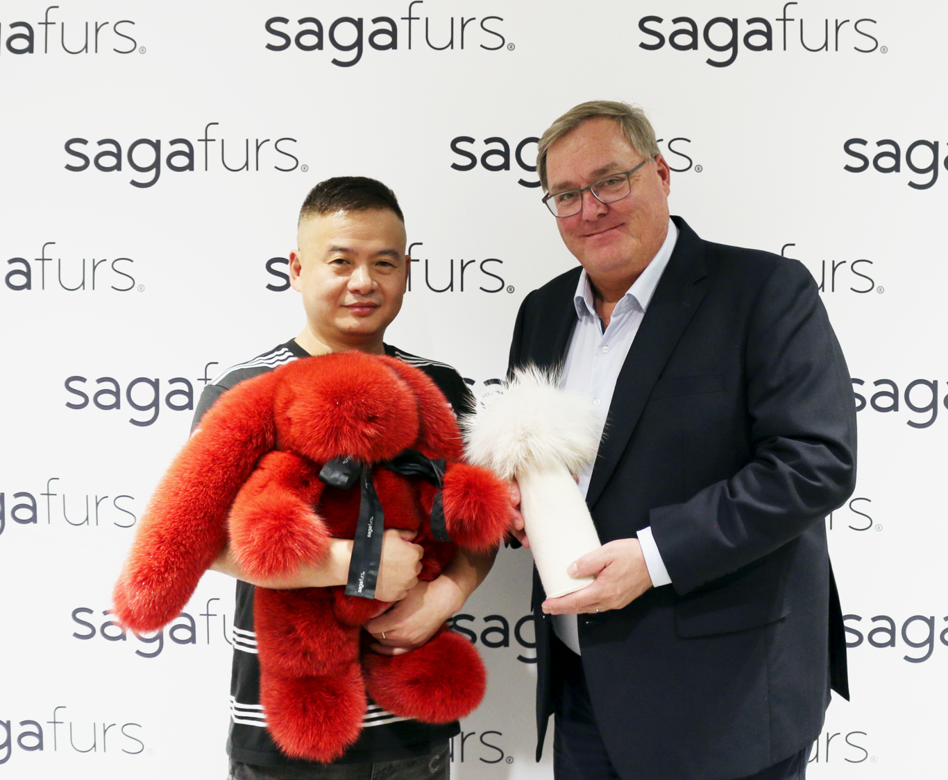 Saga Fursin syyskuun huutokaupan raportit ja pörssitiedotteet - Sagafurs
